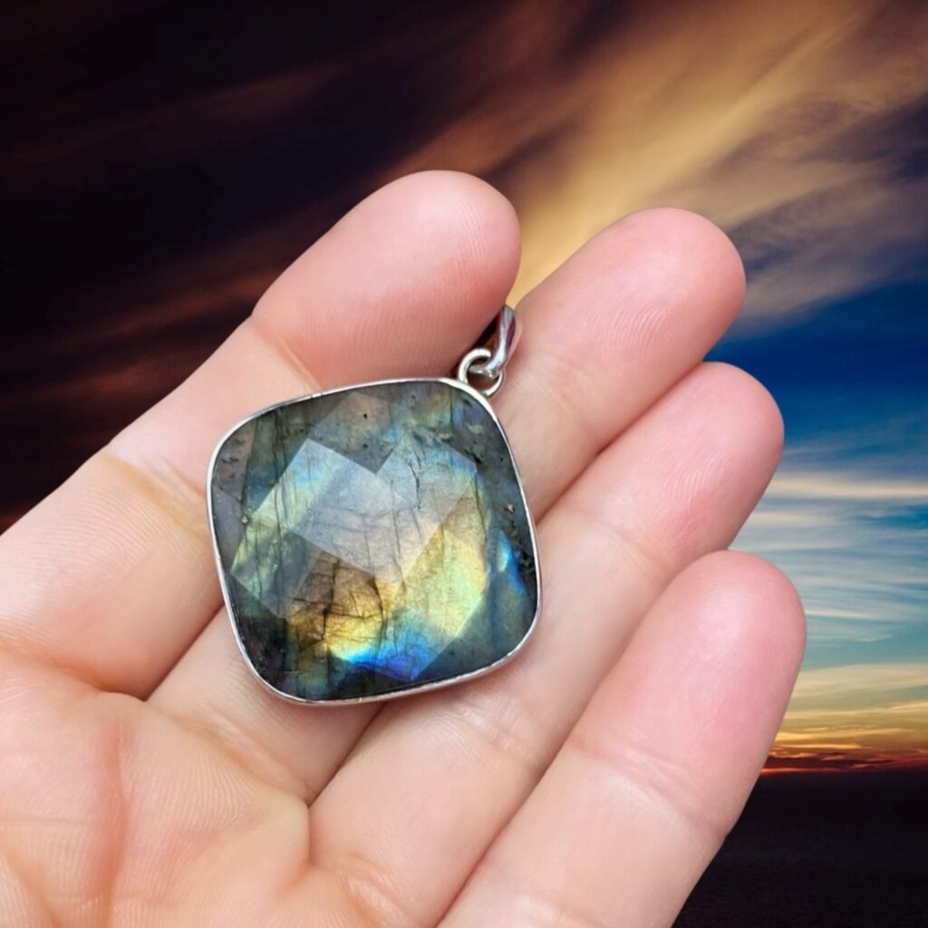 Geoclassics | Rocks, Minerals, Crystals, Meteorites, Fossils, Gemstone ...