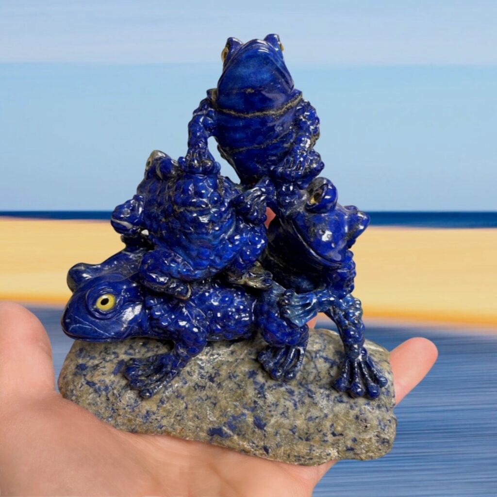 Geoclassics | Lapis Lazuli Toads “Section Carving”