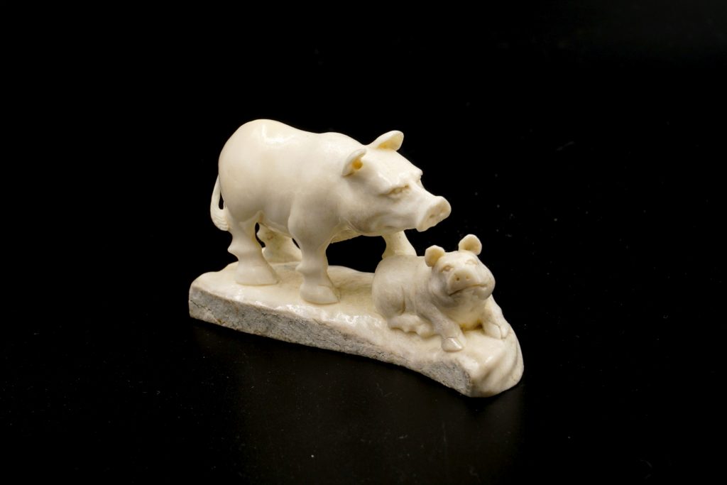 Geoclassics | Moose Antler Pigs